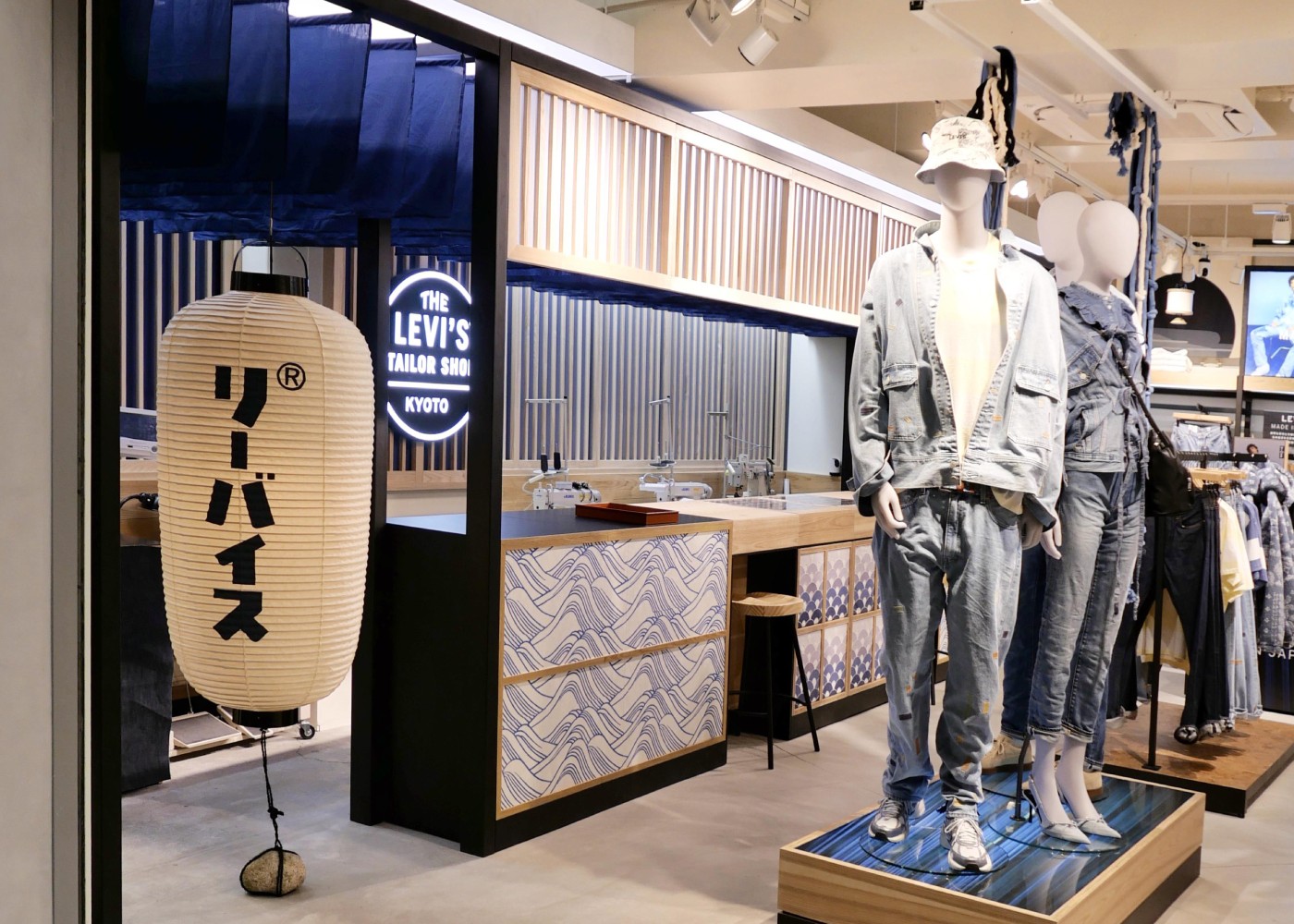 The Blueprint of Levi's Unique Store Design | DSGN arcHive